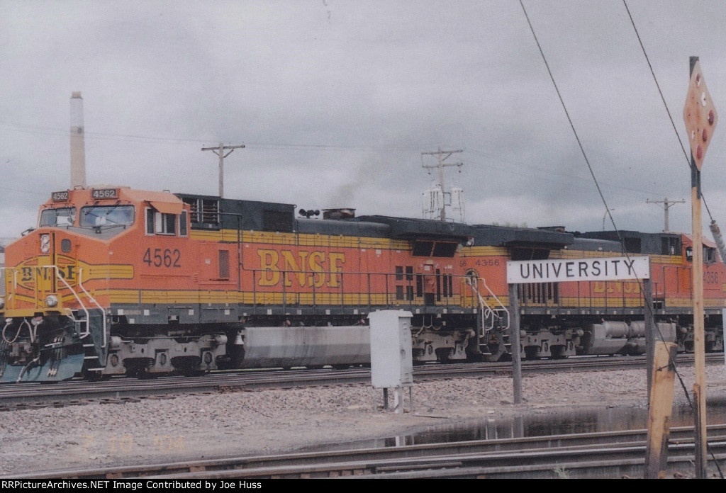 BNSF 4562 East